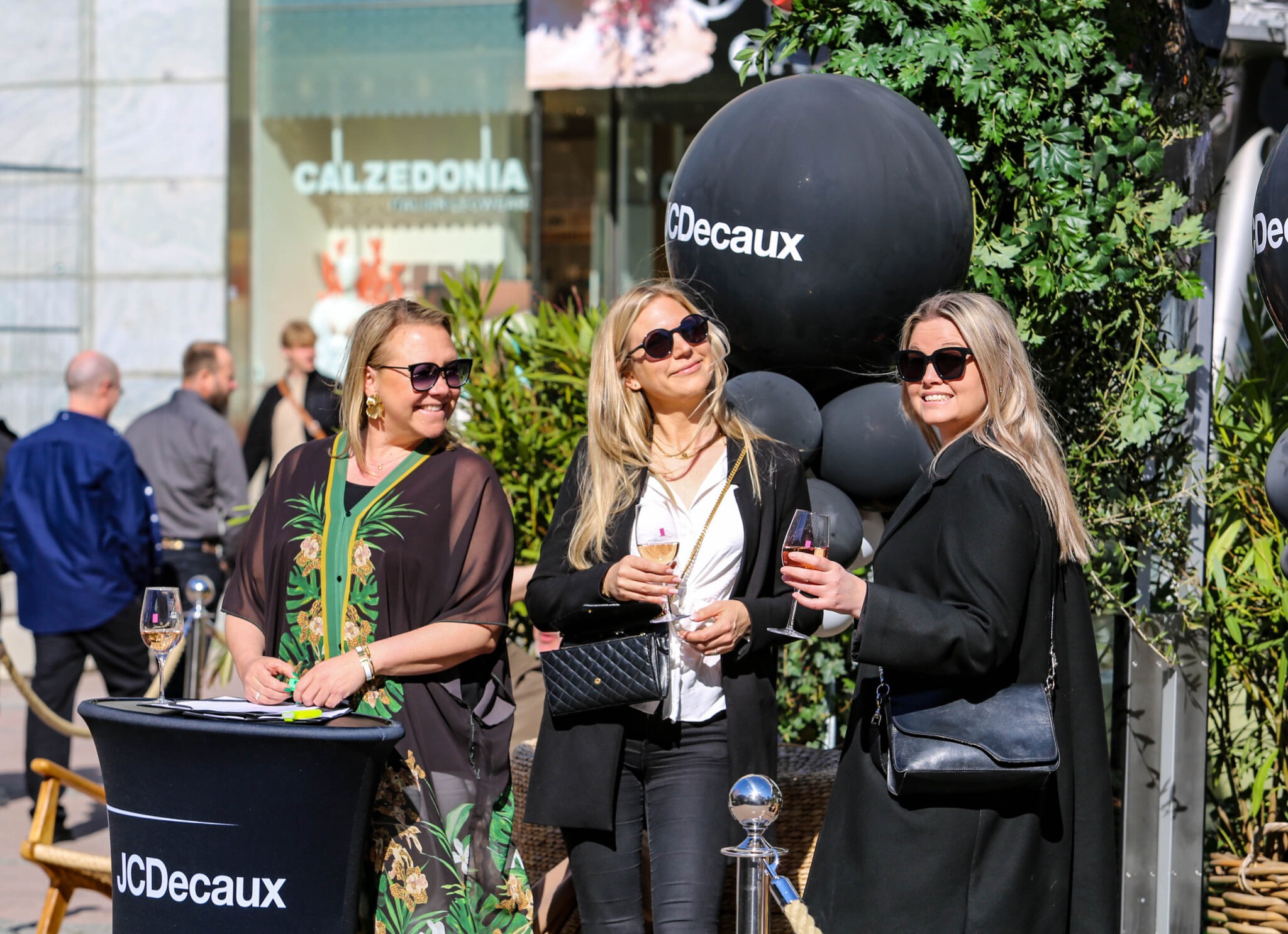 Vimmelbilder från sommar-AW med kunder - JCDecaux